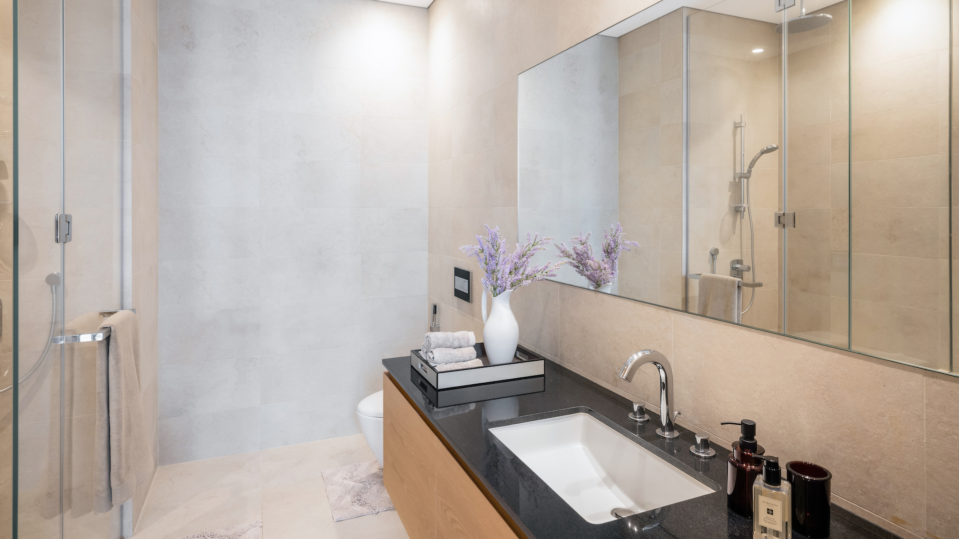 Residence 110 is a 19-story residential tower in the Business Bay area.